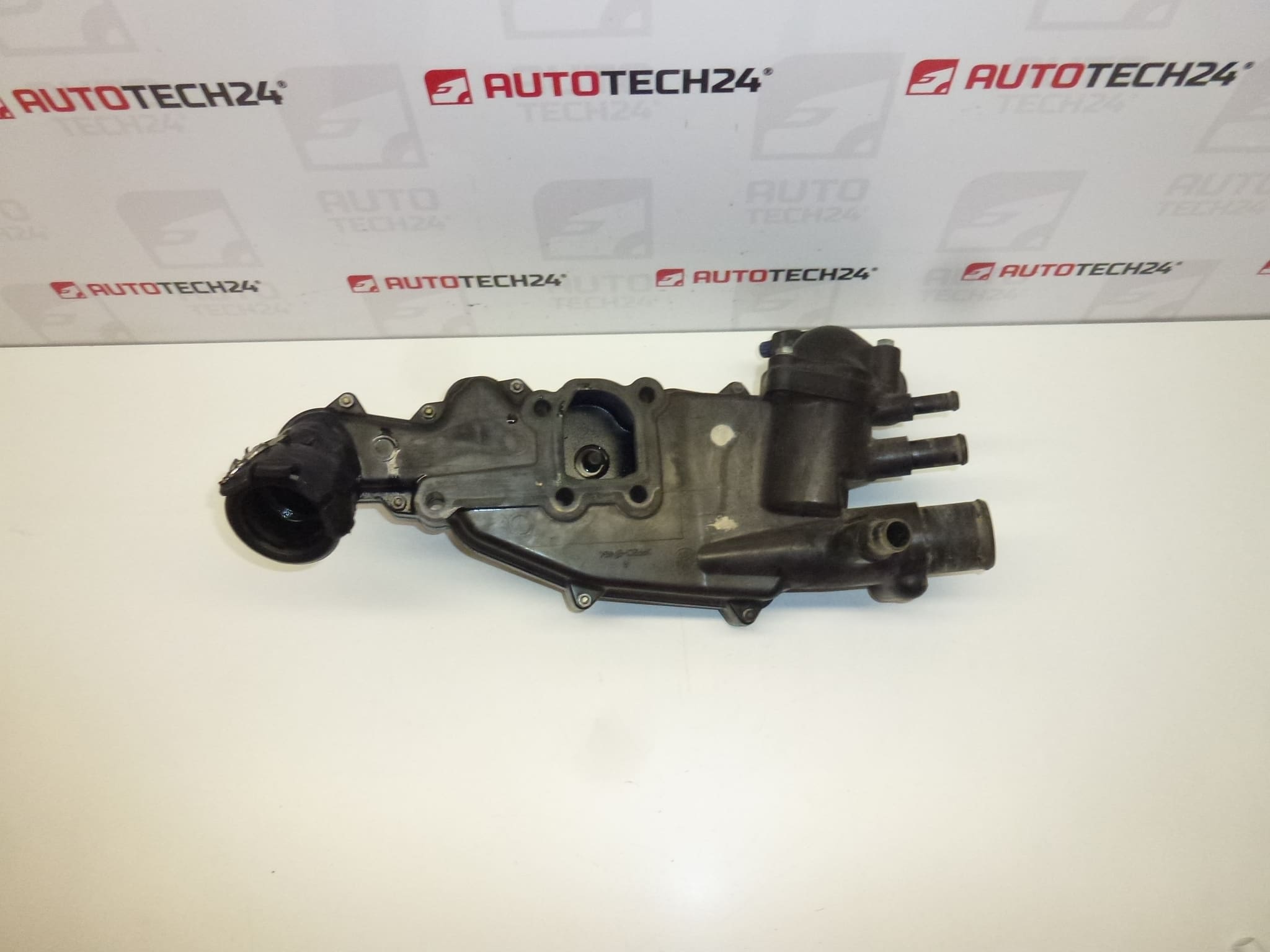 Thermostat housing Citroën Peugeot 2.0 and 2.2 HDI 9643093580 1336W0 ...